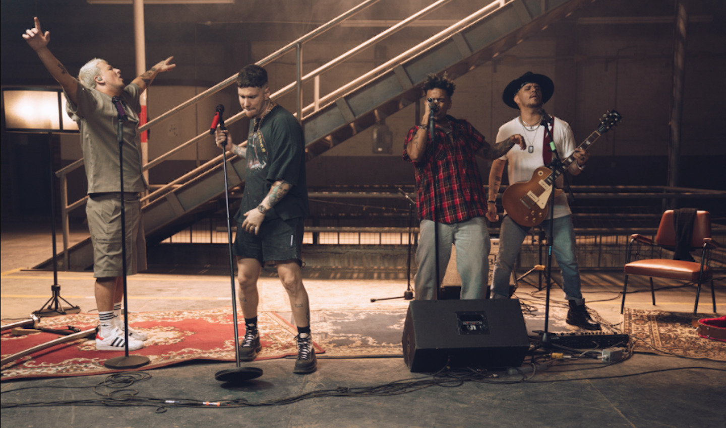 ¿Pop punk, una tendencia para artistas latinos en 2022? - Sistema de ...